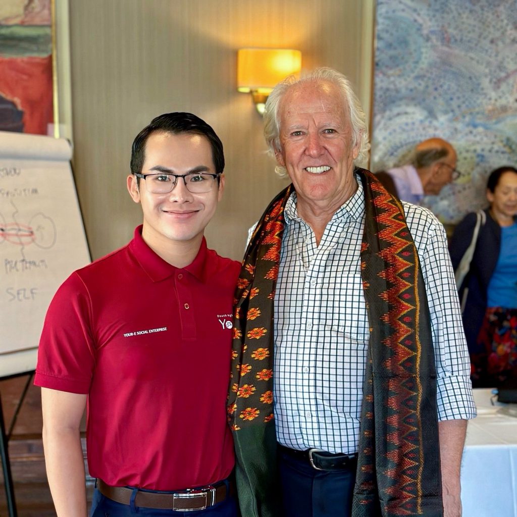 YOUREORG || Khóa Viết Luận Học Bổng